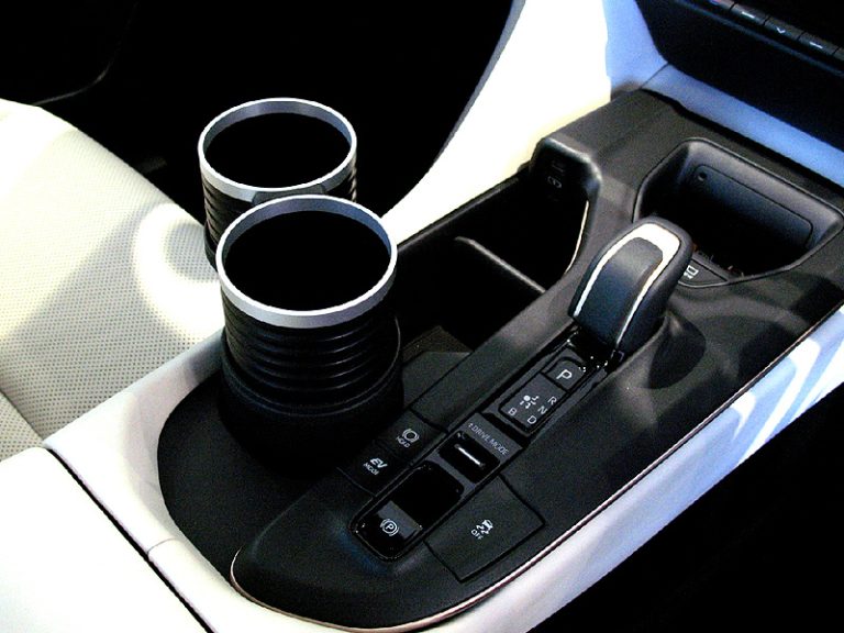 TOYOTA（トヨタ）CROWN CROSSOVER（クラウン クロスオーバー）用ドリンクホルダー│車／カー用品の株式会社 ALDAX